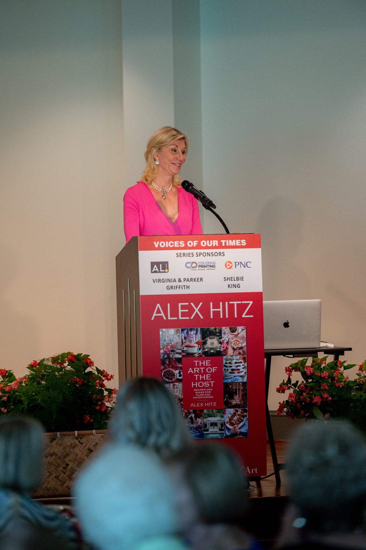 Voices of Our Times with Alex Hitz – Huntsville Museum of Art