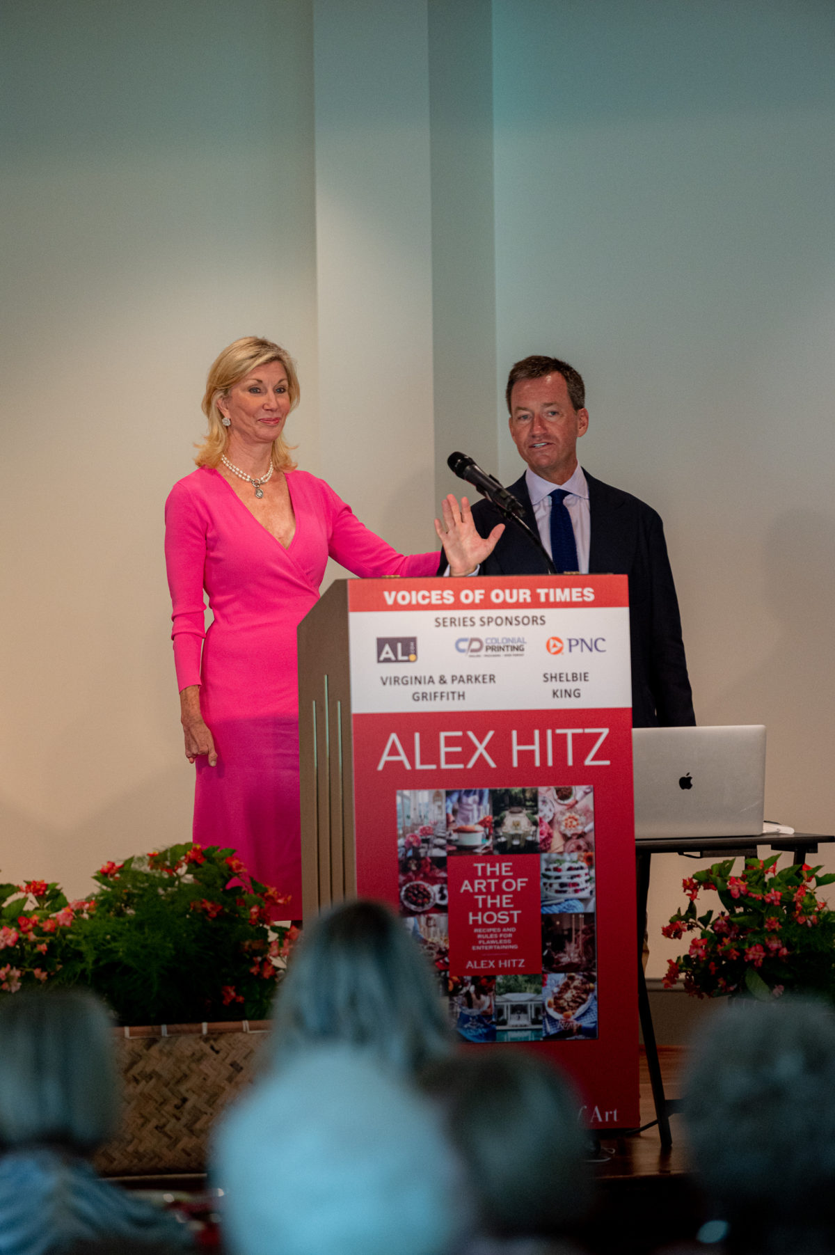 Voices of Our Times with Alex Hitz – Huntsville Museum of Art